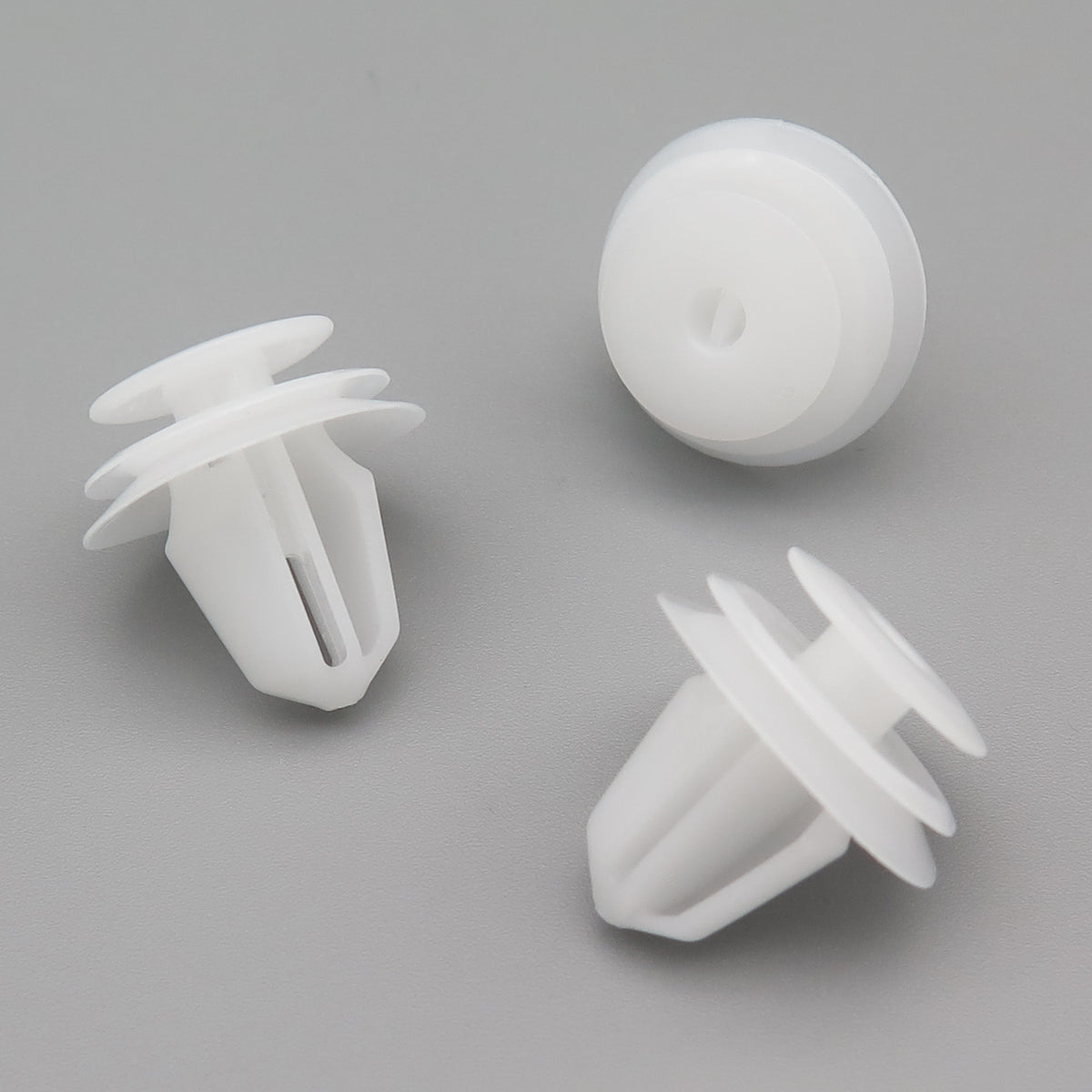 Door Card, Tailgate & Trim Panel Clips, Hyundai 823152P000 — VehicleClips