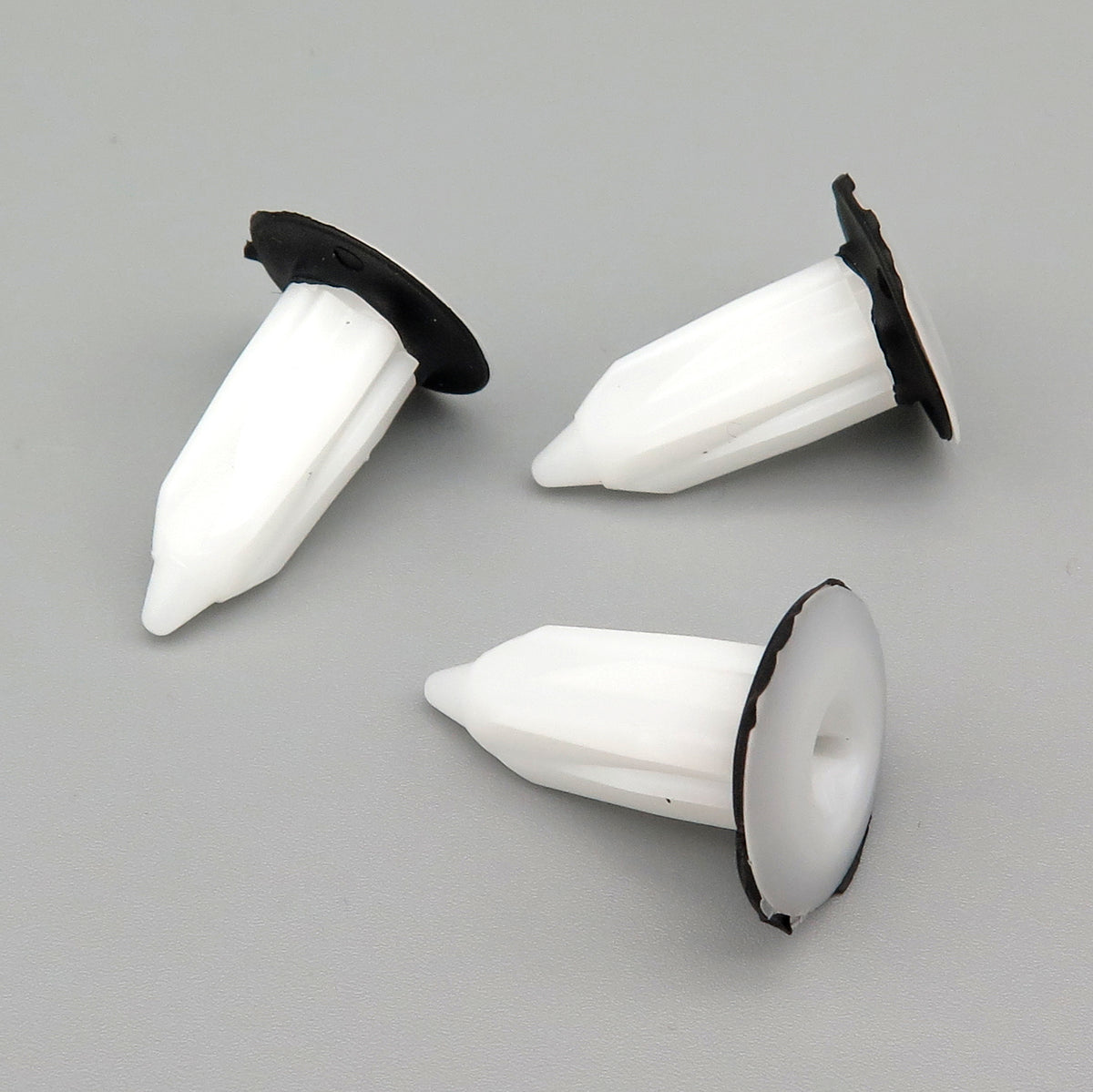 Screw Grommet, Fiat 46408953 — VehicleClips