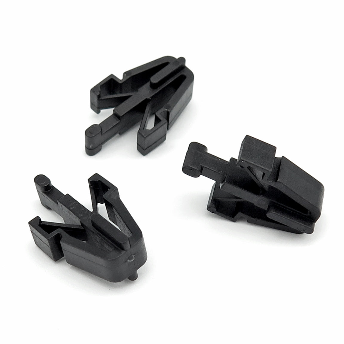 Radiator Grille Fastener Clips, Mitsubishi MB153825 — VehicleClips