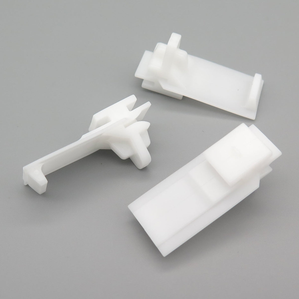 BMW X3 Lower Door Moulding Clips, BMW 51137269367 — VehicleClips