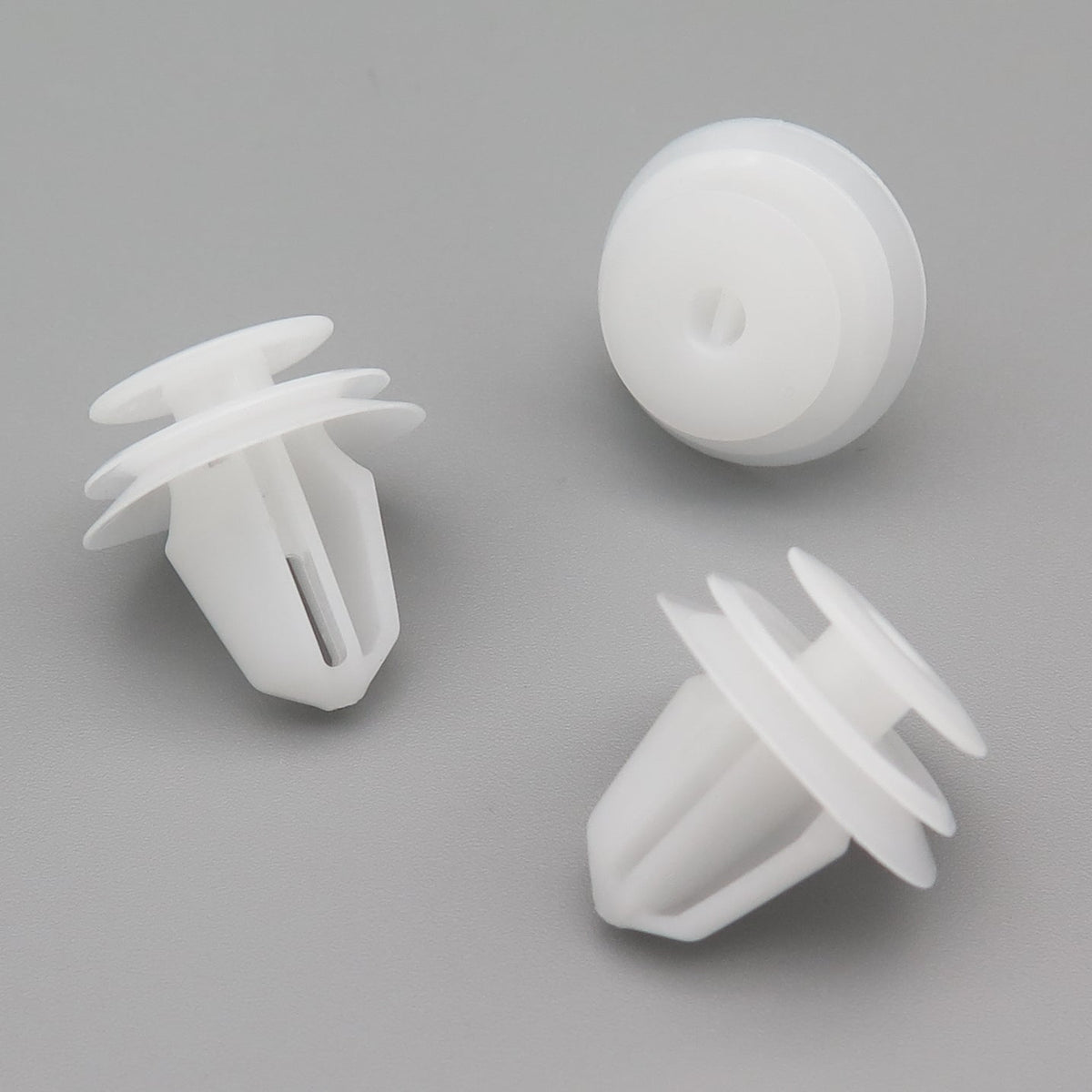 Door Card, Tailgate & Trim Panel Clips, Hyundai 823152P000 — VehicleClips