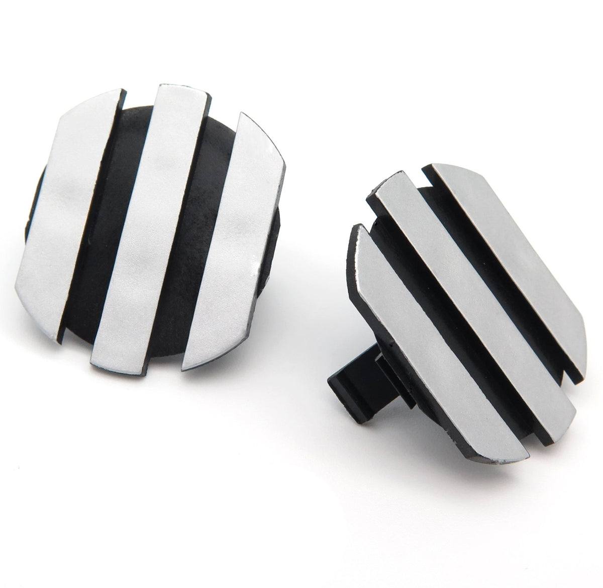 Engine Top / Cylinder Head Cover Clips or Caps- BMW 11121726089 ...
