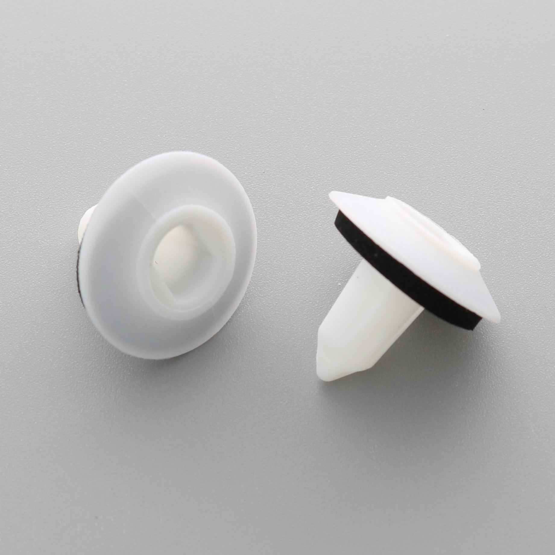 Insert Clip for Arch Trims & Sideskirts, Mini 51717154239 — VehicleClips