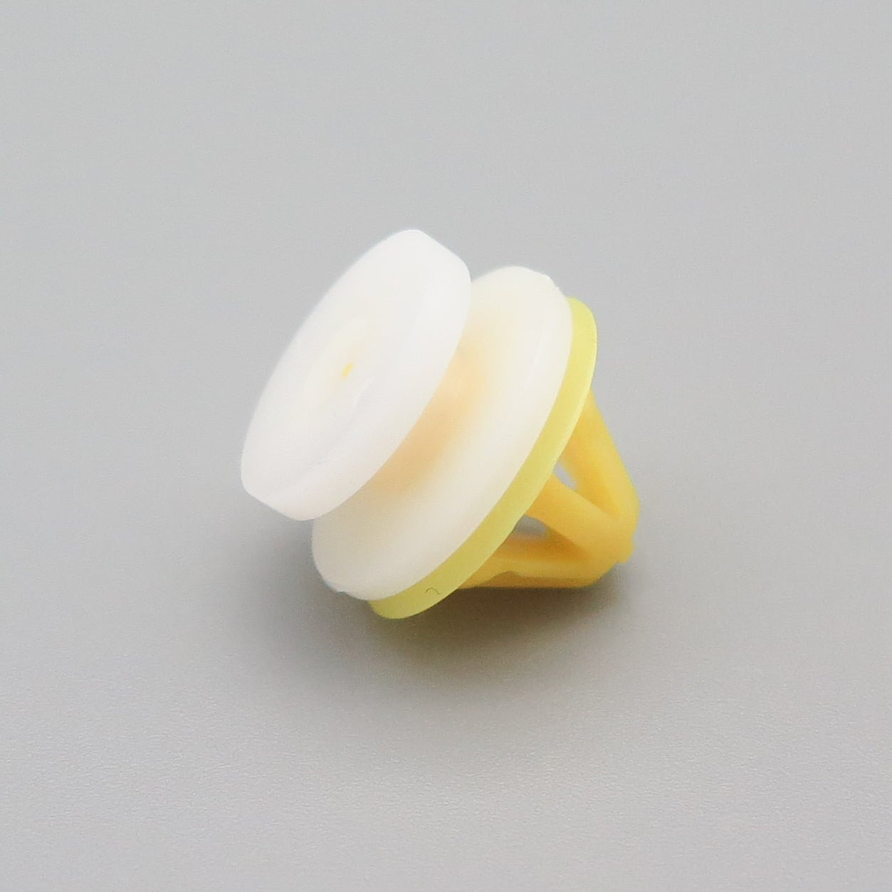 Interior Pillar, Body Moulding & Door Card Trim Panel Clips- Renault 7 ...