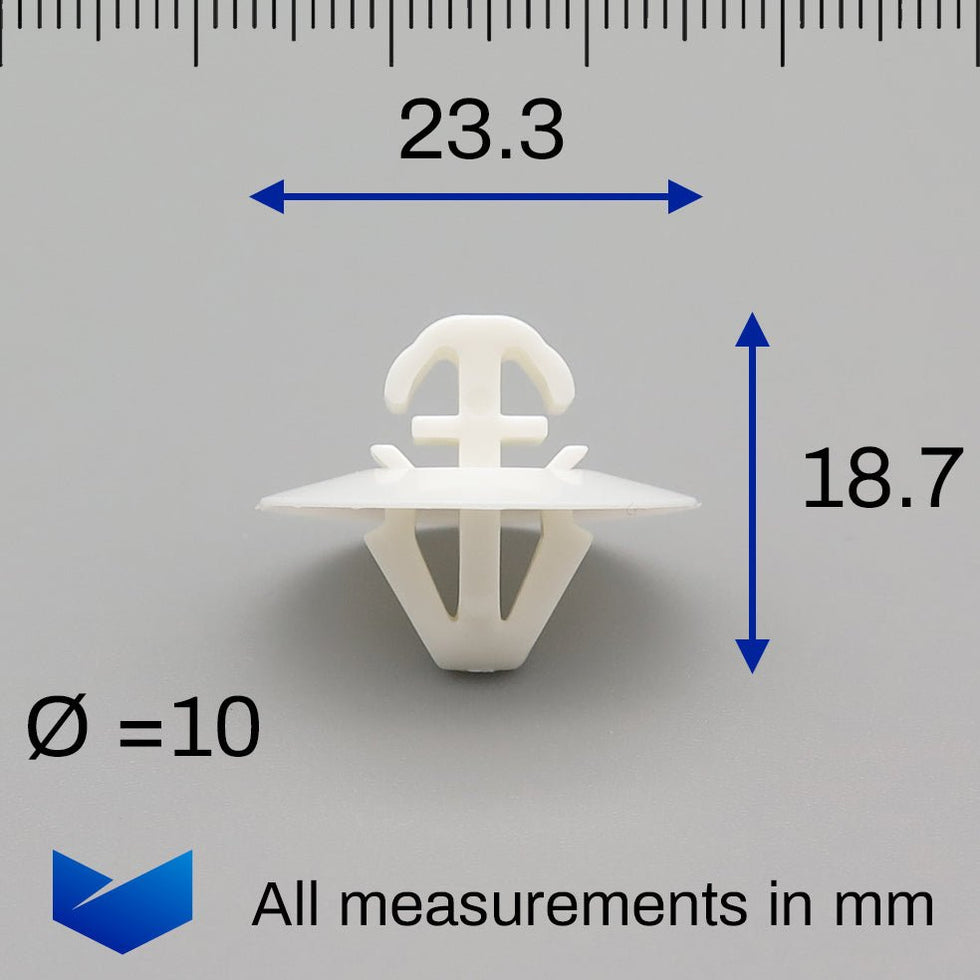 Mercedes Sprinter Exterior Side Moulding & Door Plastic Trim Panel Cli ...