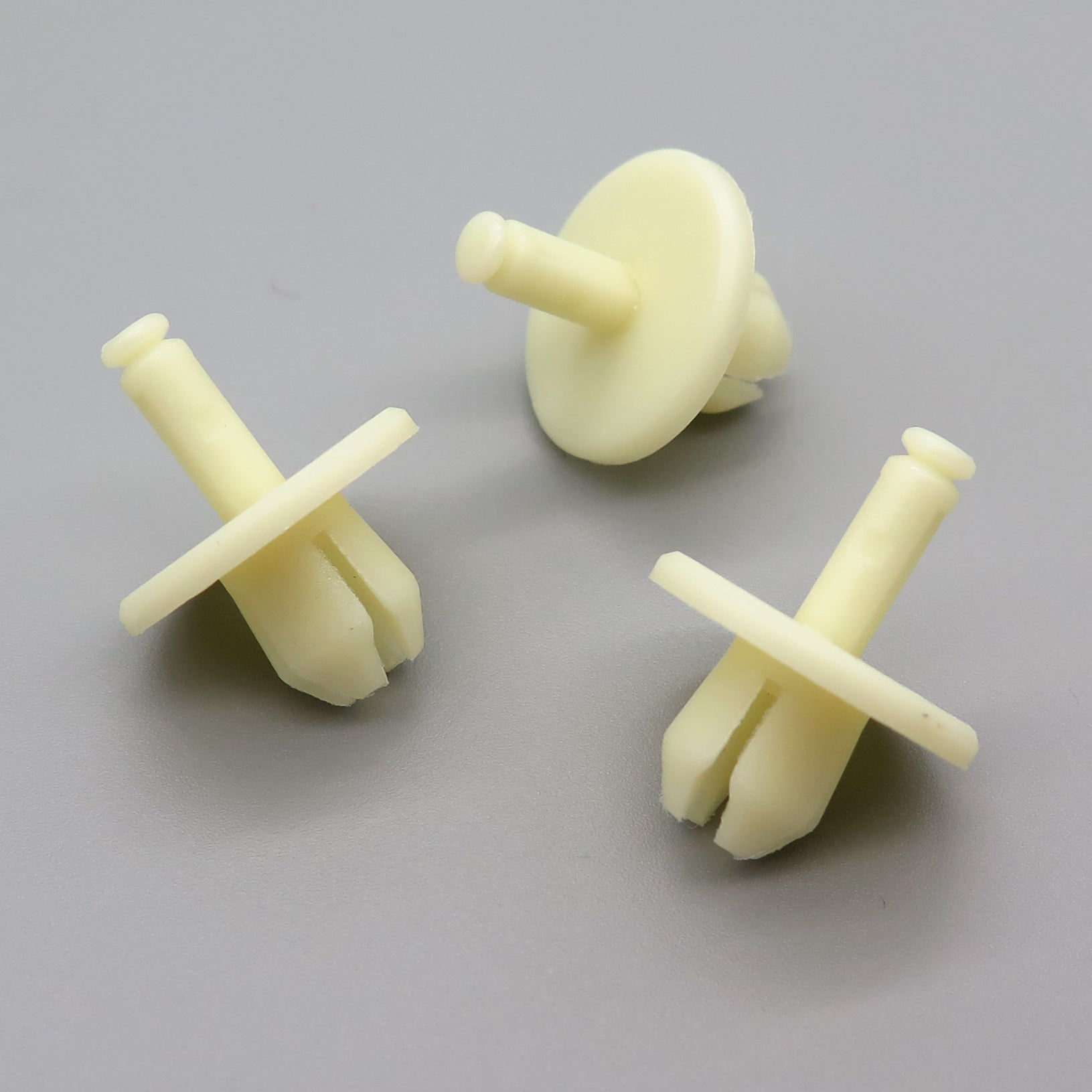 Push Pin Rivet for Side Skirts & Sill Moulding Covers, BMW 07147213303 ...