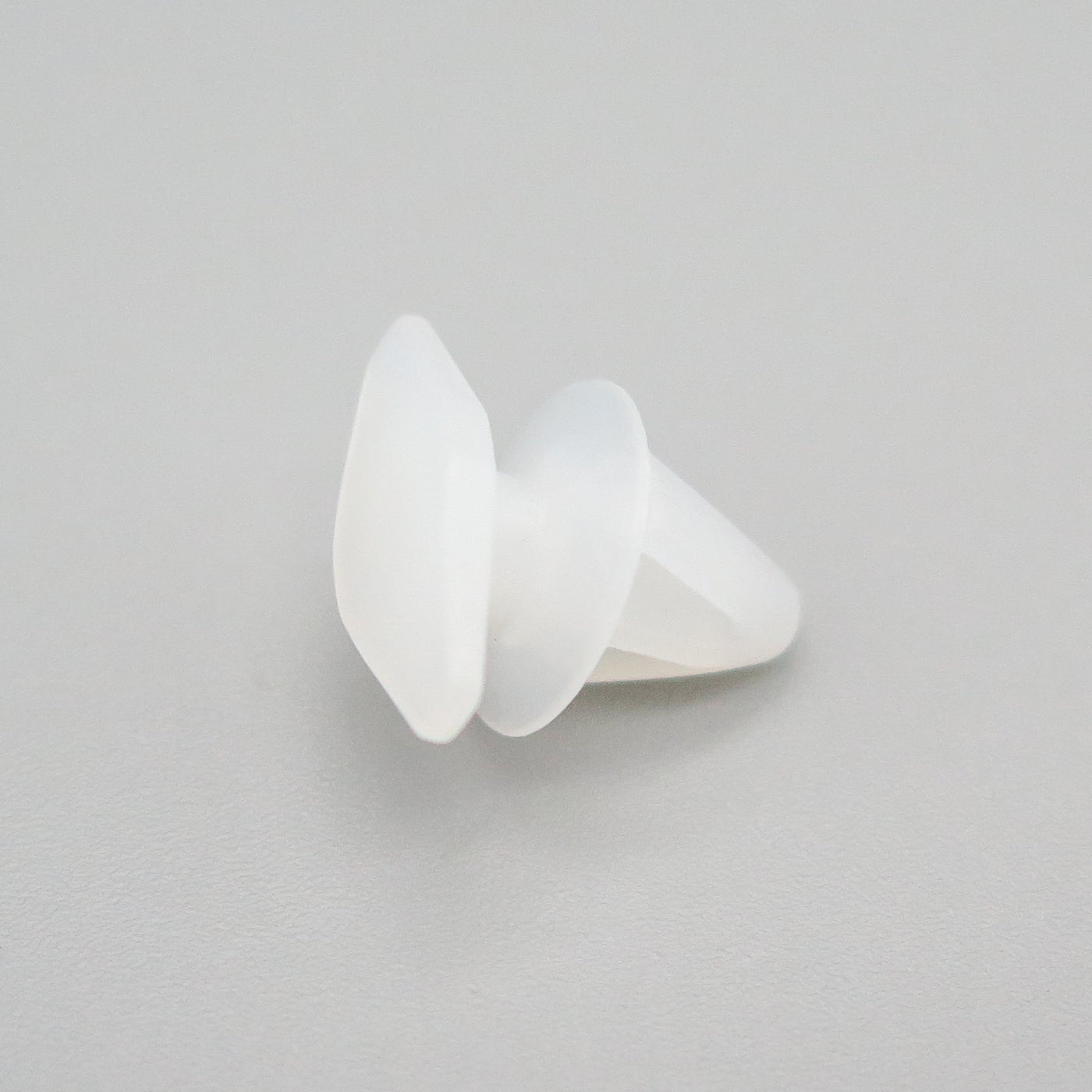 Door Rubber Weather Strip Seal Clips, Vauxhall 11611342 — VehicleClips