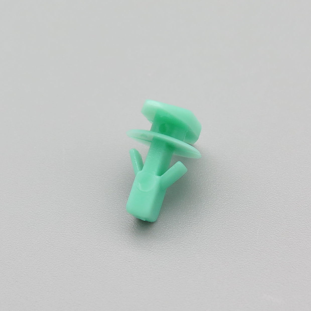 Door Seal & Weatherstrip Clips, Green, 5mm Hole- Honda 91568-SR2-003 ...