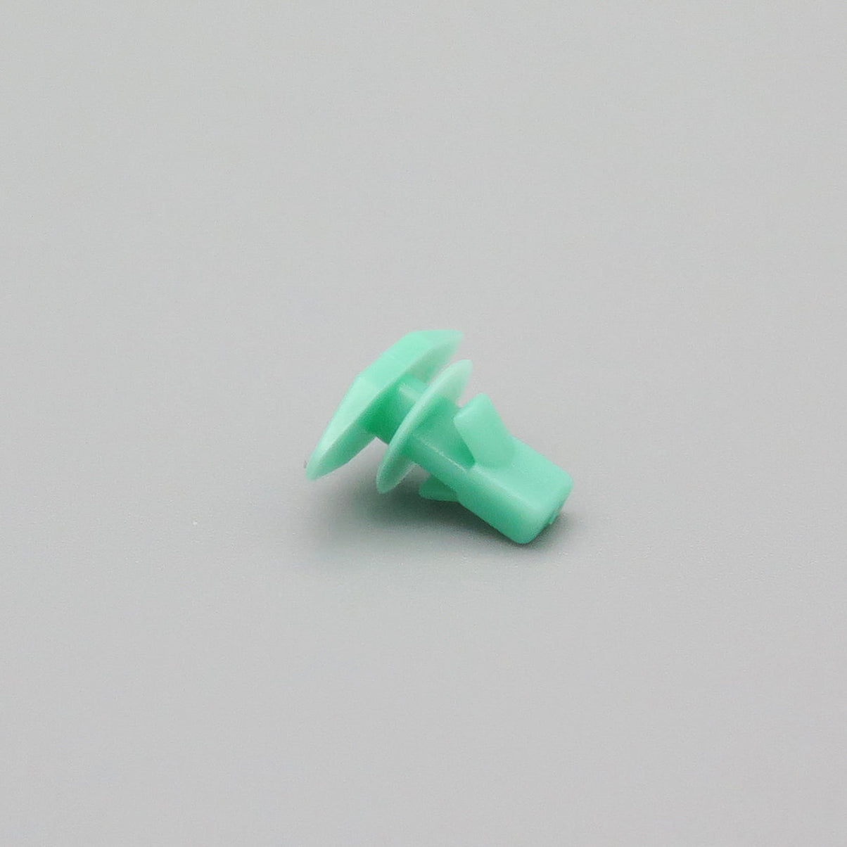 Door Seal & Weatherstrip Clips, Green, 5mm Hole- Honda 91568-SR2-003 ...