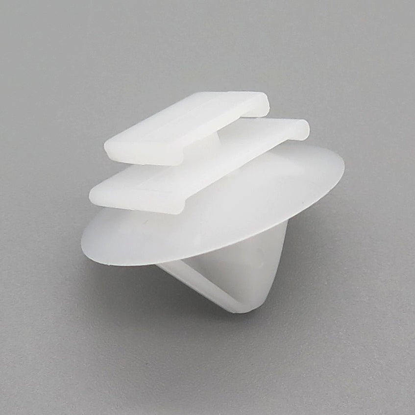 Exterior Trim & Body Moulding Clips, Jeep 71775718 — VehicleClips