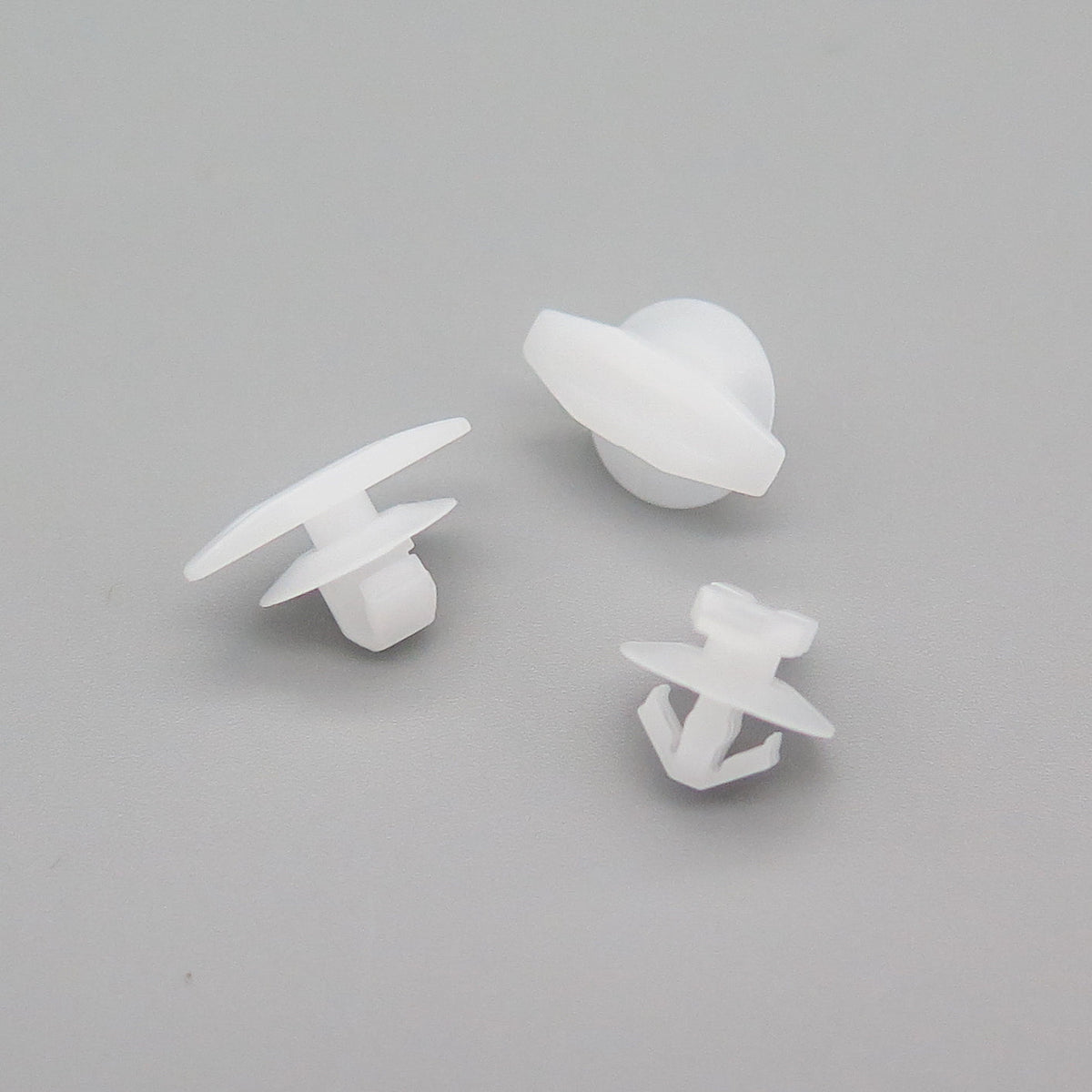 Front & Rear Door Rubber Weatherstrip Clips, Mitsubishi MU000255 ...