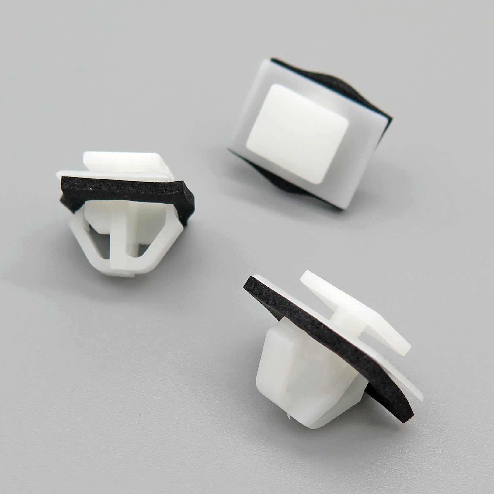 Hyundai Side Moulding and Exterior Trim Clips- 87756-2E000 — VehicleClips