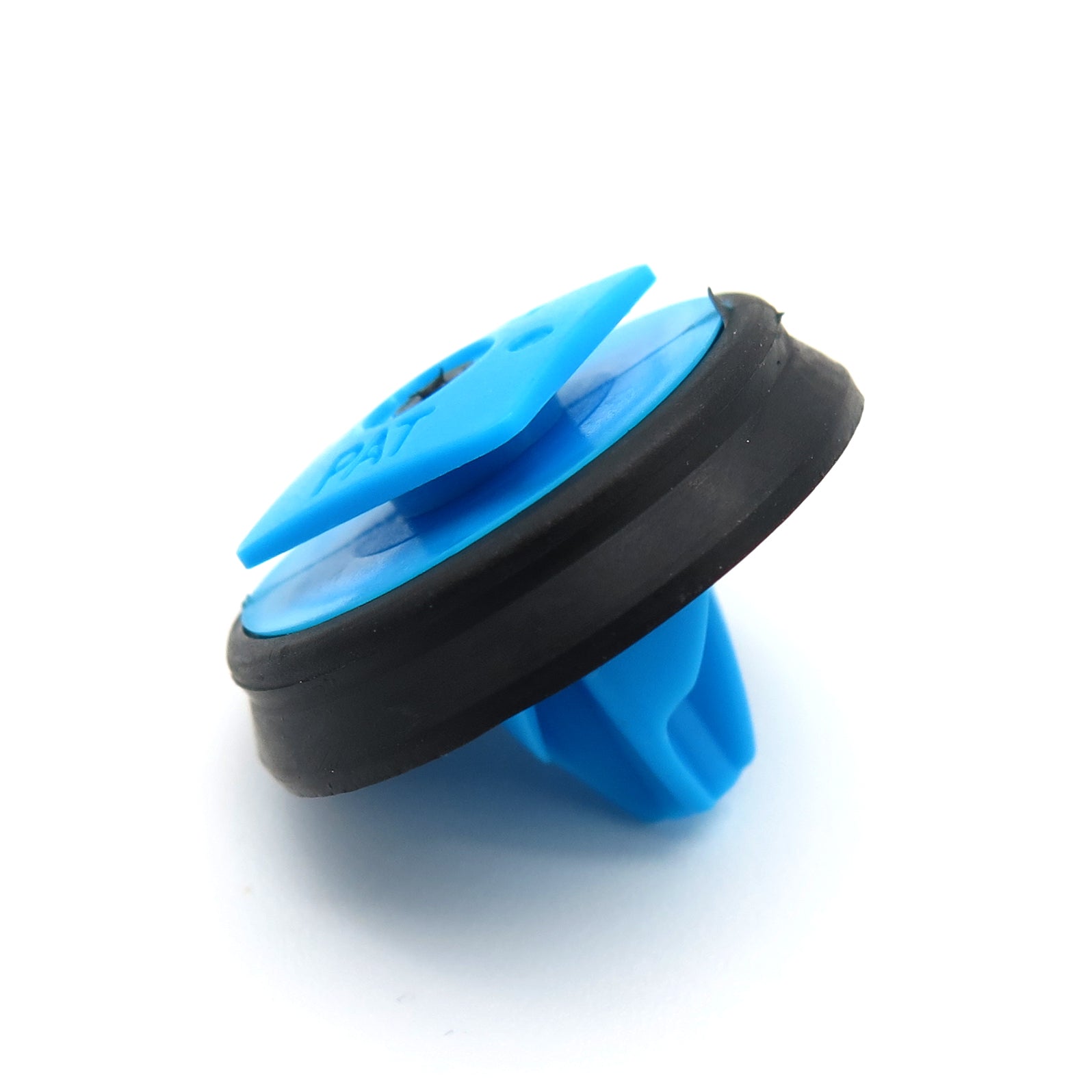 Jeep Renegade Rear Wheel Arch Flare Trim Clips, 735537083 — VehicleClips