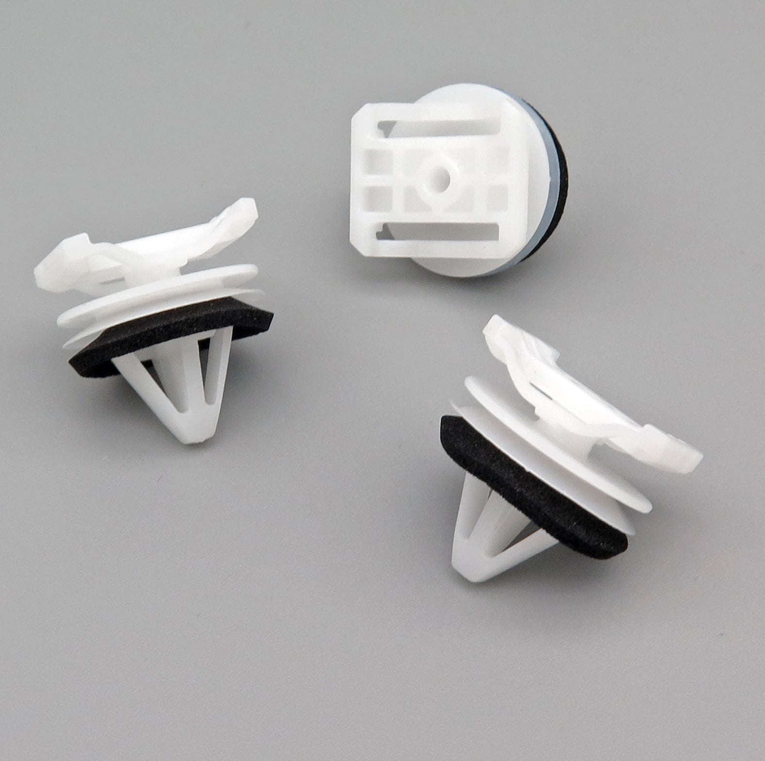 Mazda CX-5 Wheel Arch Flare Trim Clips, Mazda KD4551W24 — VehicleClips