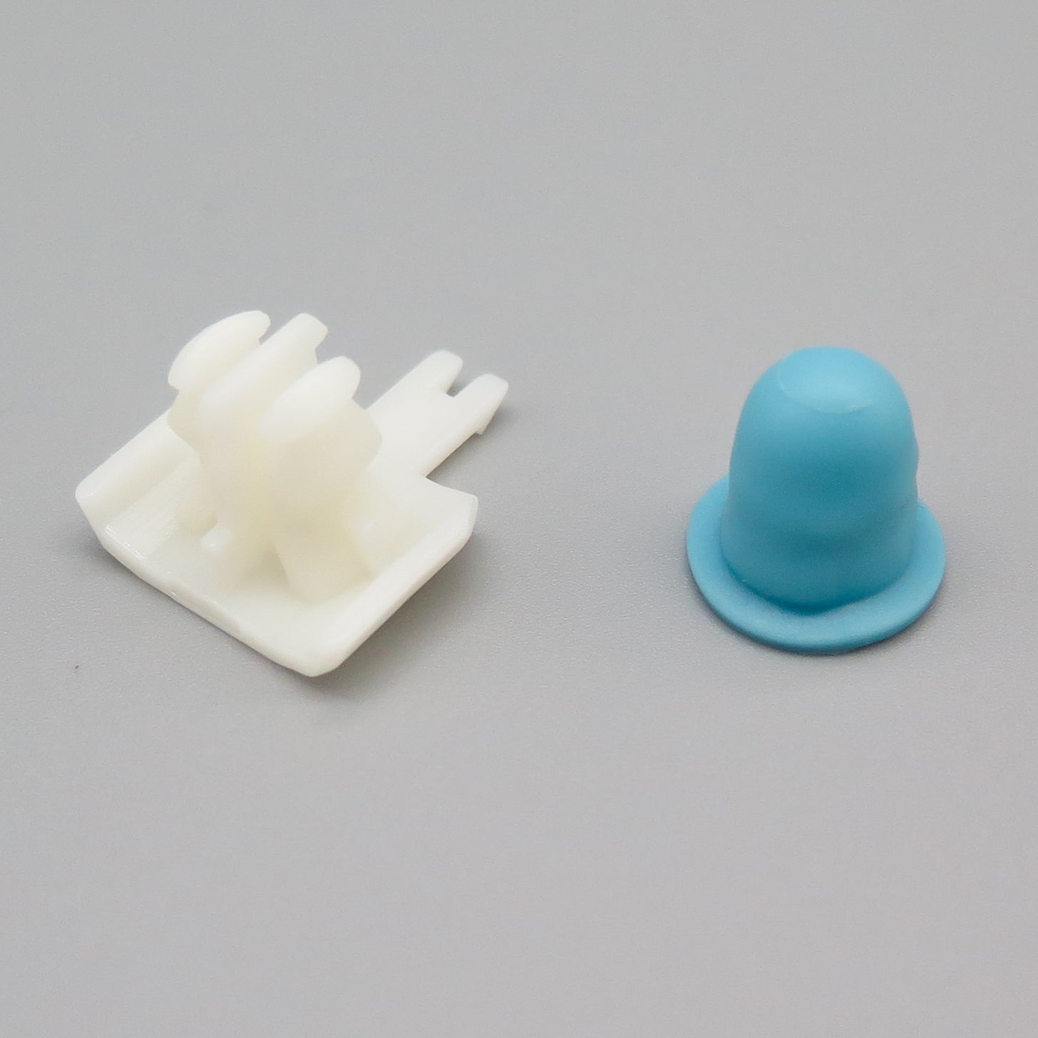 Passat Side & Door Moulding Trim Clips, Volkswagen 3B0853575 — VehicleClips