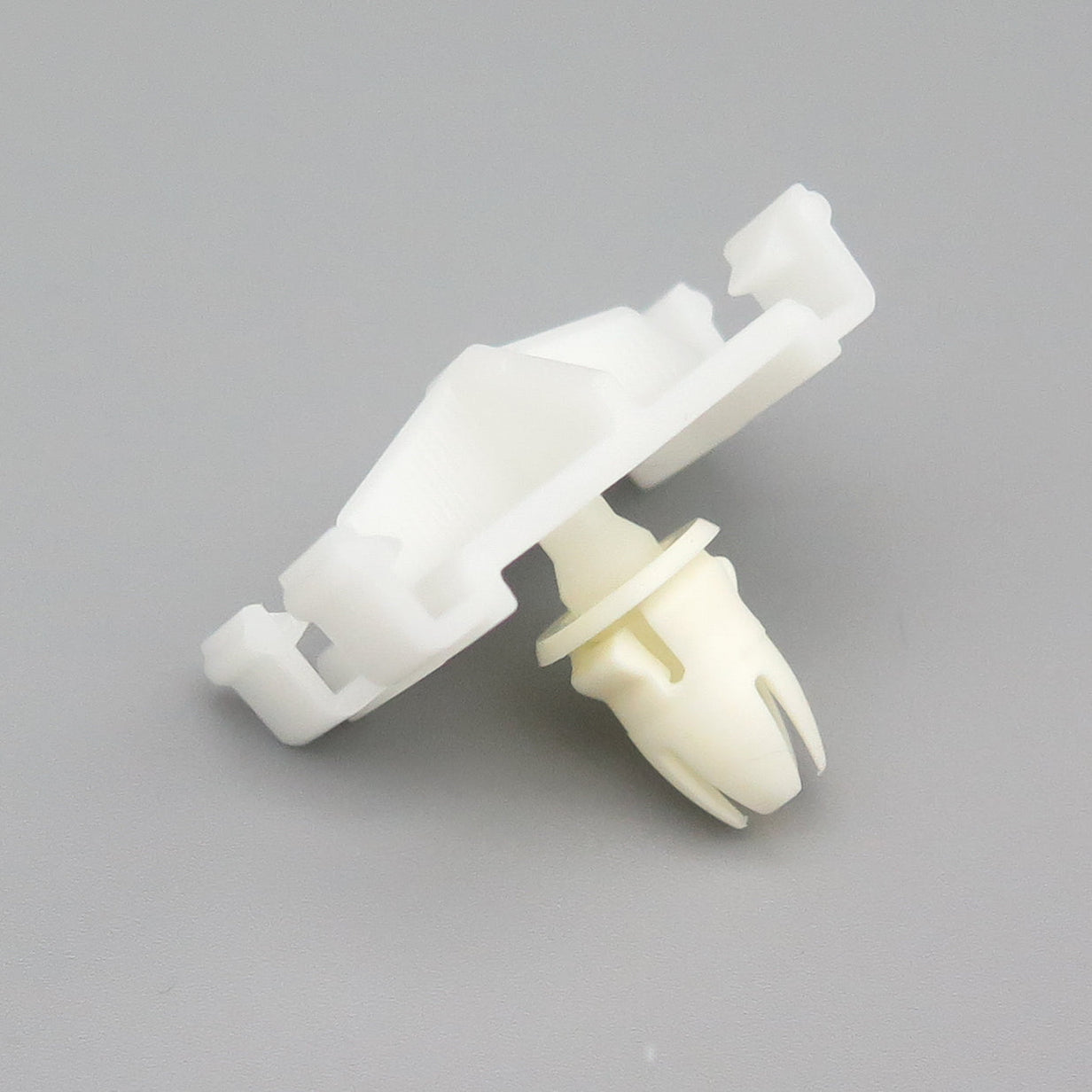 Side Moulding Trim Clip- Mercedes-Benz A0019888081 — VehicleClips
