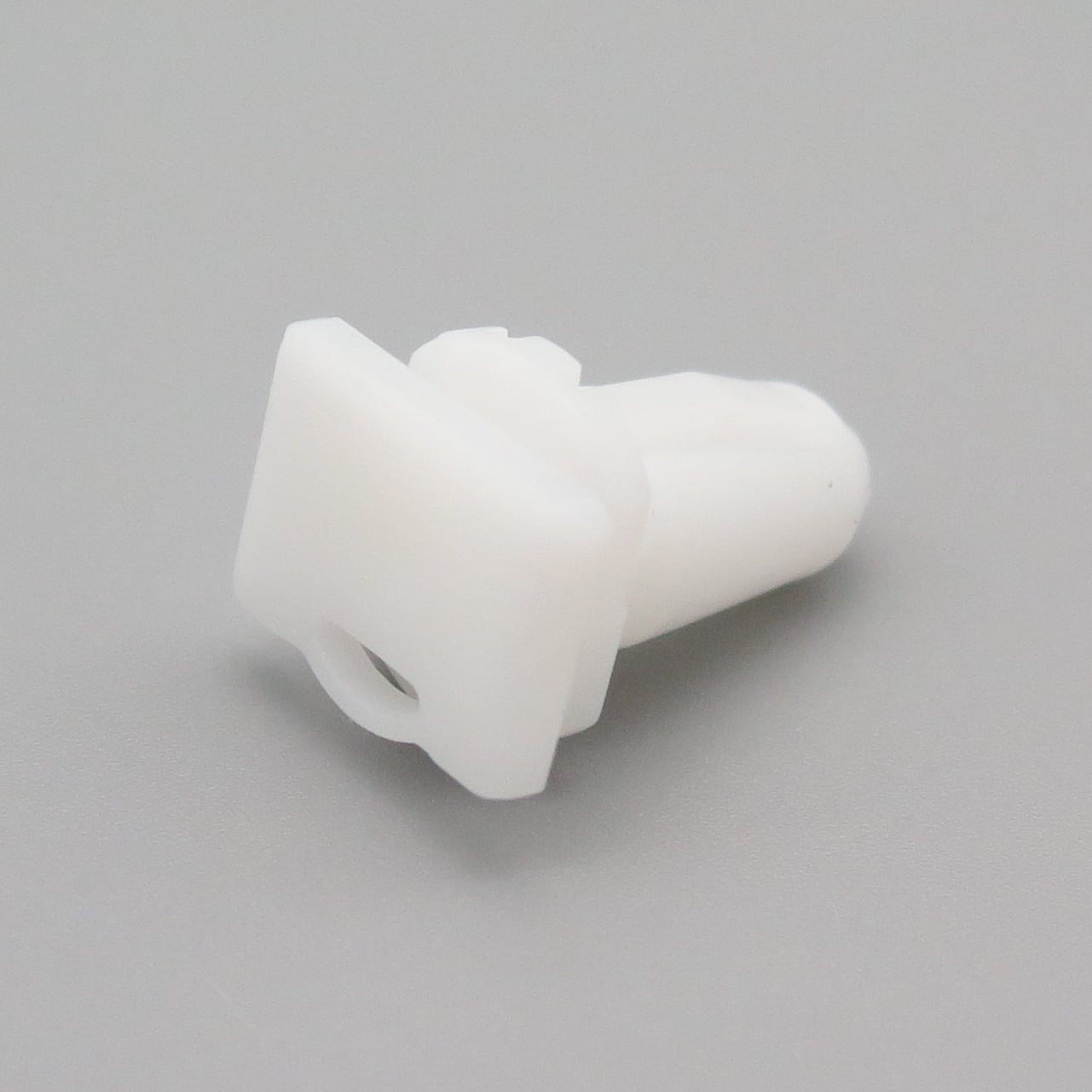 Sill Moulding Clips for E21, E23, E30, E36- BMW 51471840961 — VehicleClips