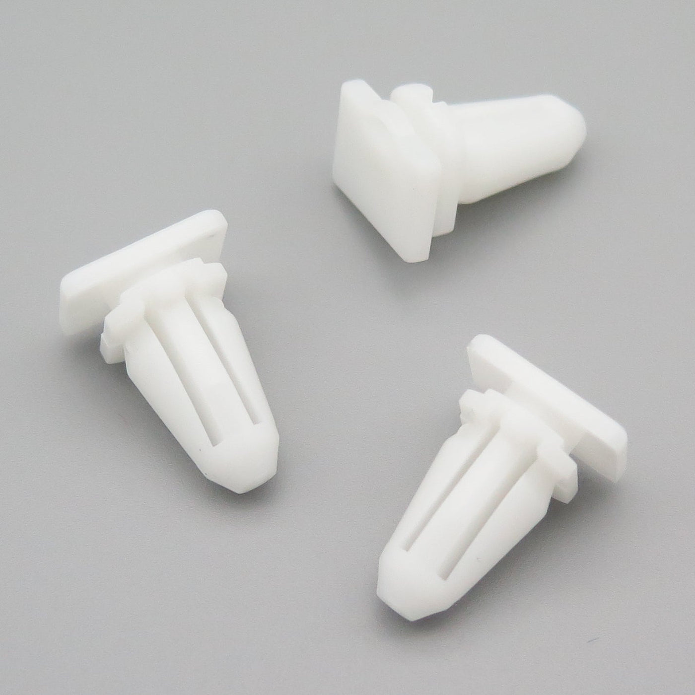 Sill Moulding Clips for E21, E23, E30, E36- BMW 51471840961 — VehicleClips