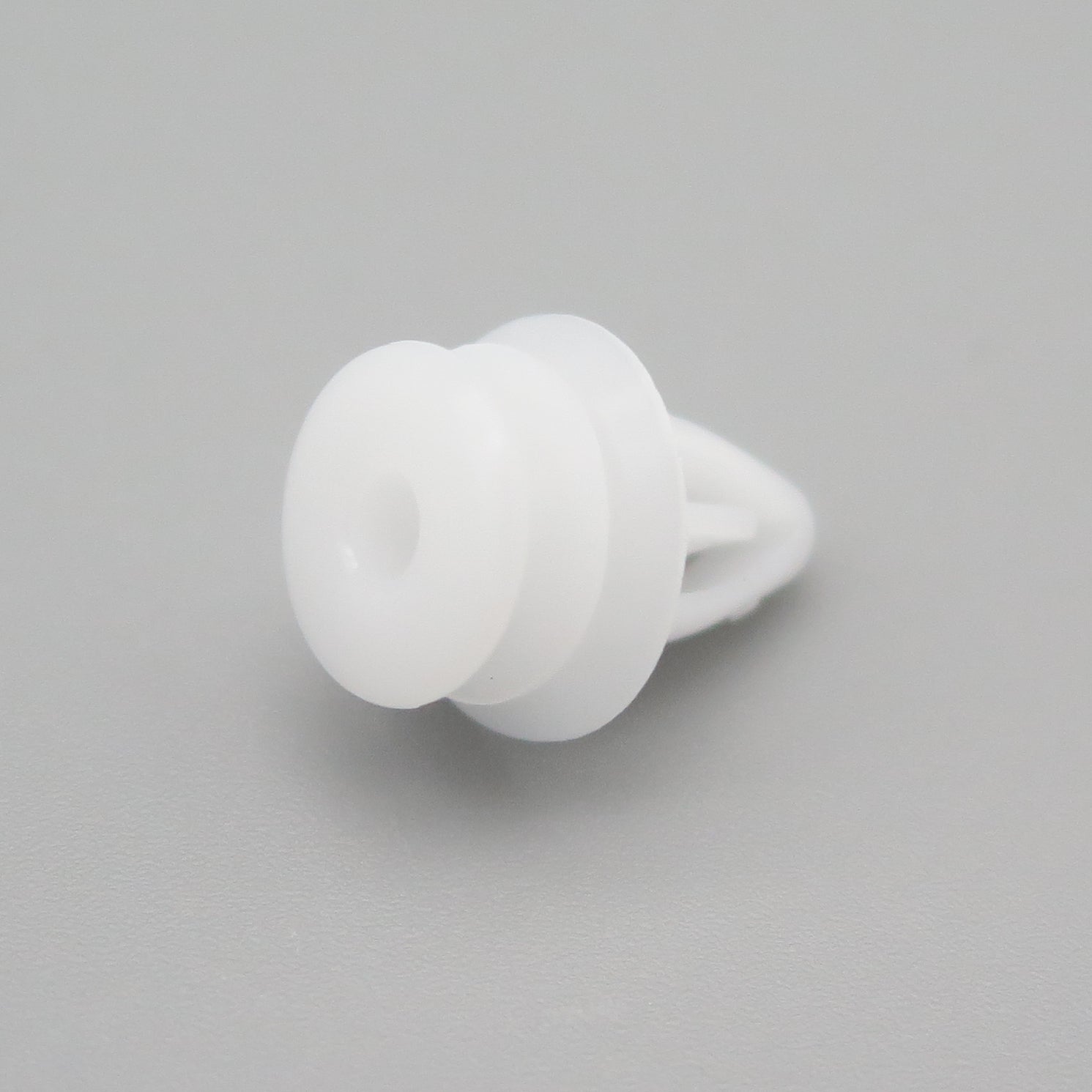 Vauxhall Internal Door & Mirror Cover Trim Clips - 90560163 — VehicleClips